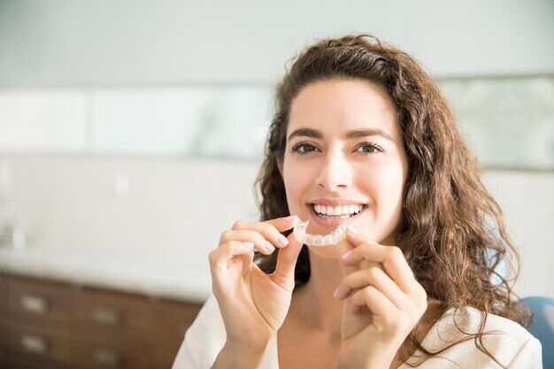 Dealing with Non-Tracking Teeth Aligners: Tips and Advice